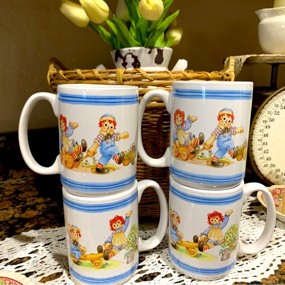 Dining | 4 Raggedy Ann Andy 198s Large Houston Harvest Mugs | Poshmark
